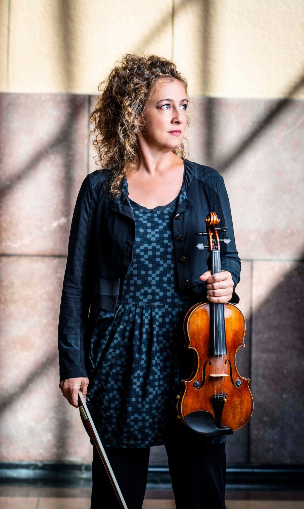 Liz Knowles - Celtic Life International